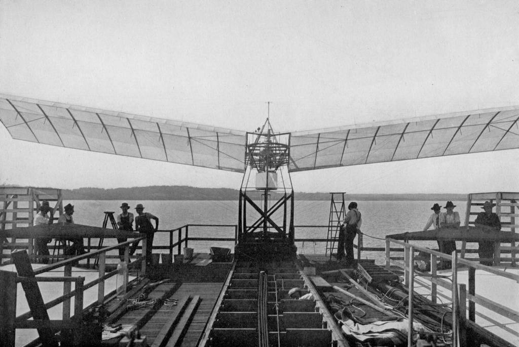 The Smithsonian Contract with the Wright Estate